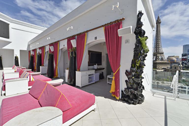 Drai's Beach Club Bottle Service Pricing, Menu & VIP Reservations